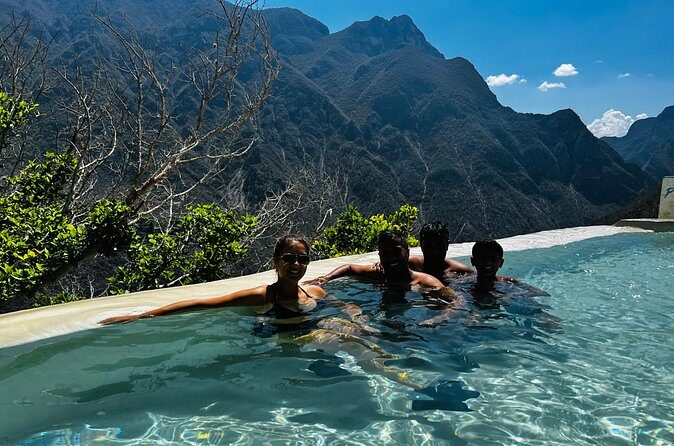 Private Transportation to Grutas de Tolantongo from Mexico City - Who Should Consider This Tour?