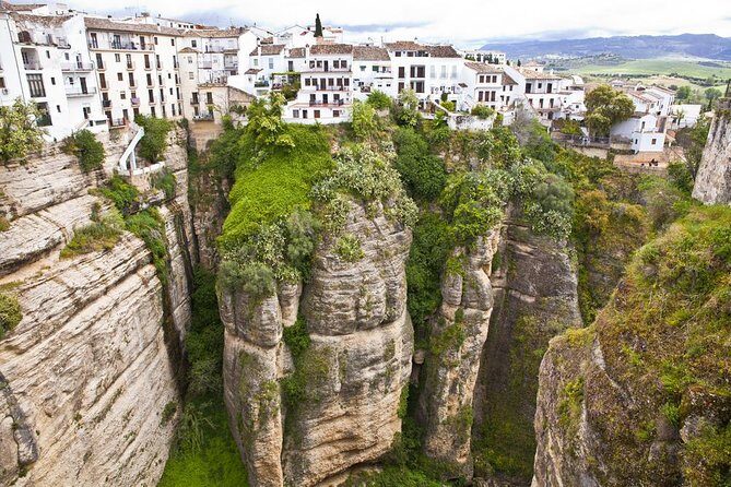 Private trip to Ronda w/ hotel or shore pickup from Costa del Sol - Starting the Day: Pickup & Transportation