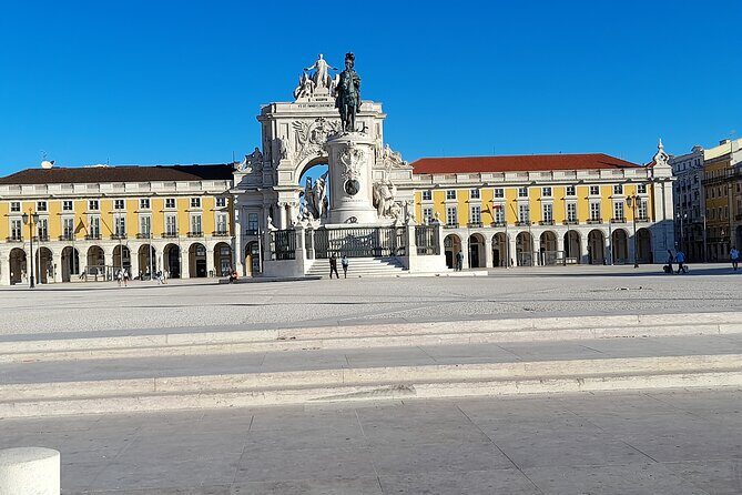 Private tuk tuk tour through the historic center of Lisbon - Overall Experience and Practicalities