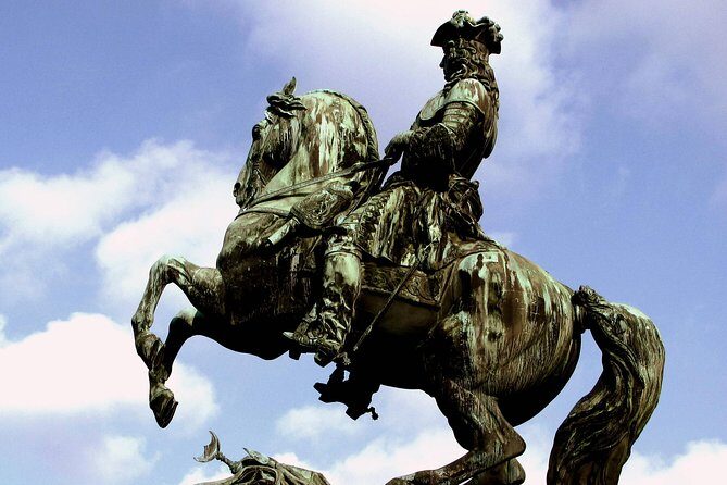 Private Van & Walk Tour - One Perfect Day in Vienna - The Guides and Personal Touches