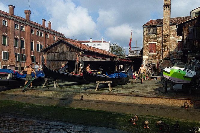 Private Venice walking tour plus Murano island lunch and glass factory visit - Authentic Insights from Reviewers