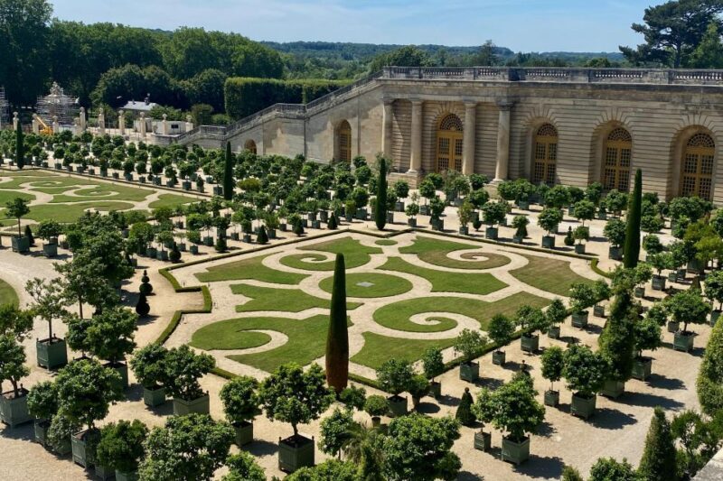 Private Versailles, Gardens, Trianon from Paris by Mercedes - Authentic Experiences and Hidden Gems