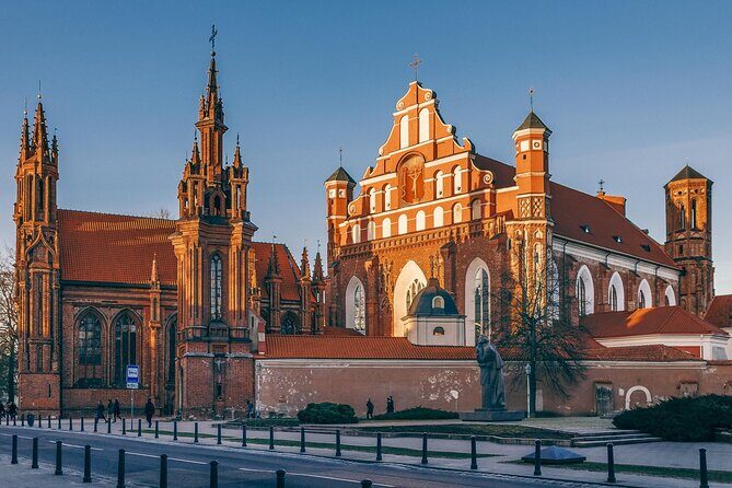 Private Vilnius Old Town Walking Tour - What You Can Expect at Each Stop