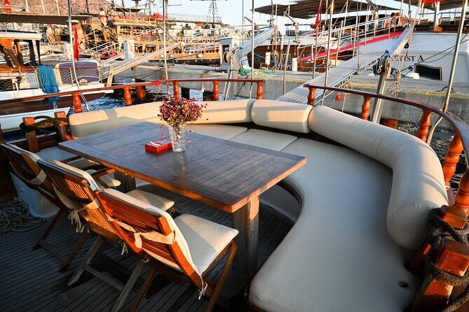 Private VIP Gulet Boat Tour With Lunch in Bodrum For 6 Hour - Real Experiences From Guests