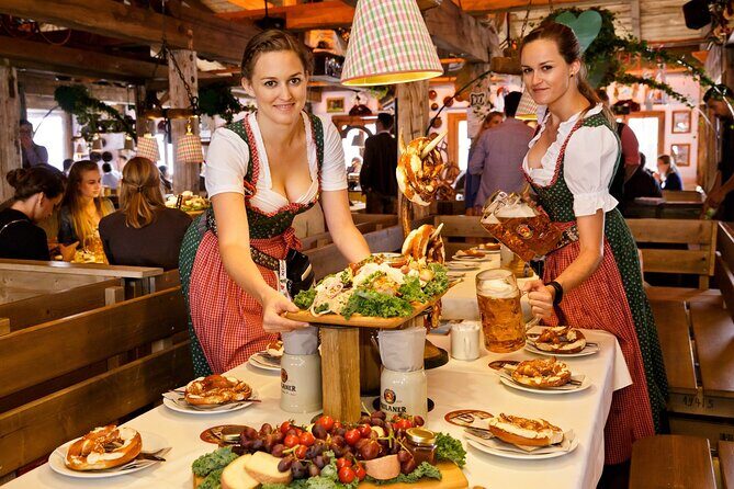 Private VIP Oktoberfest, Table, 3-Course-Menu, Beer & Champagne - Who Will Enjoy This Tour?  