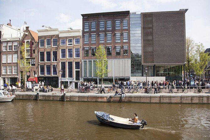 Private walk: Anne Frank in Amsterdam - Exploring the "Private Walk: Anne Frank in Amsterdam" – A Deep Dive