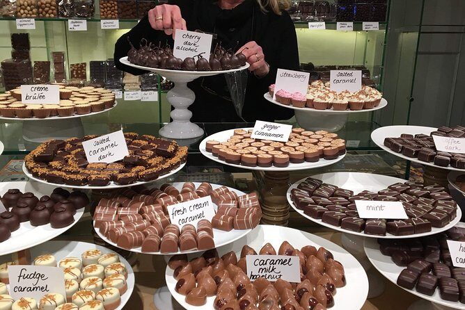 Private Walking Food Tour in Amsterdam - Authenticity and Review Highlights