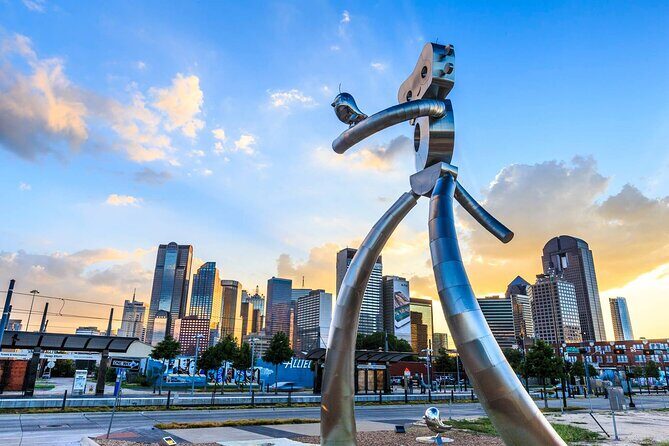 Private Walking Food tour in Dallas - Tasting the Best of Texas: From BBQ to Bourbon