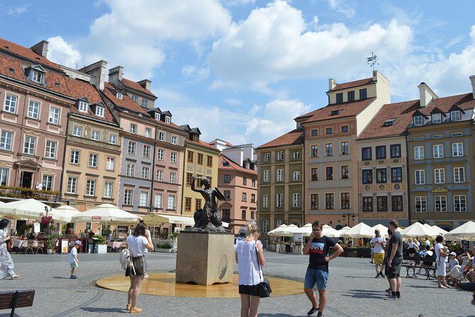 Private walking tour: all about Warsaw - Key Points