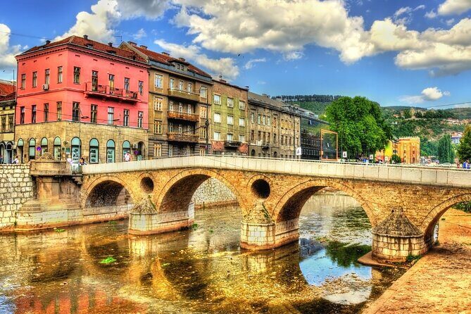 Private Walking Tour, Food Tasting and Bosnian Coffee in Sarajevo - Exploring the Sarajevo Highlights