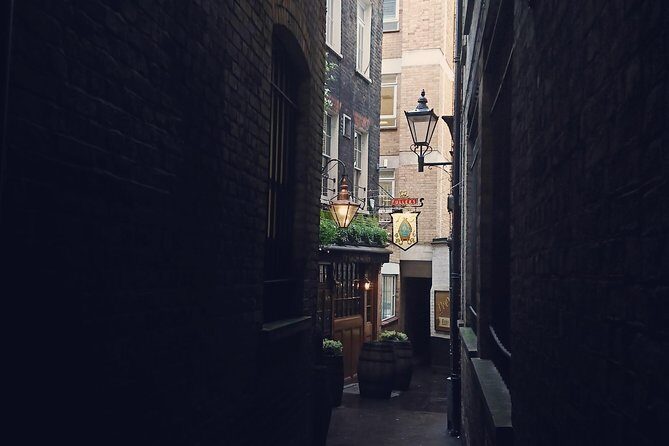 Private Walking Tour: Historic and Hidden Pubs of London - Key Points