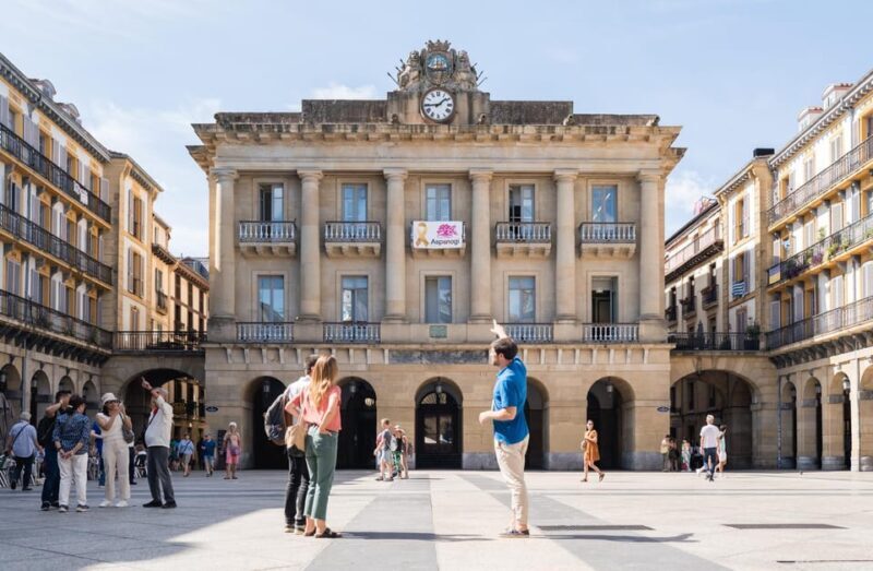 Private walking tour in San Sebastian - Authentic Insights from Reviewers