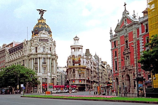 Private walking tour Madrid: Secrets and must - An In-Depth Look at the Madrid Private Walking Tour: Secrets and Musts
