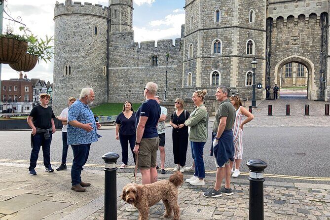 Private Walking Tour of Windsor with Award Winning Guide - Key Points