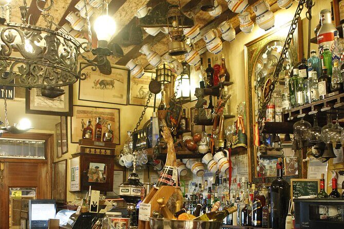 Private walking Tour: The oldest taverns of Madrid - The Itinerary: A Closer Look