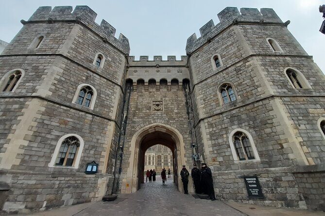 Private Walking Tour with Accredited Expert Guide Windsor Castle - FAQ