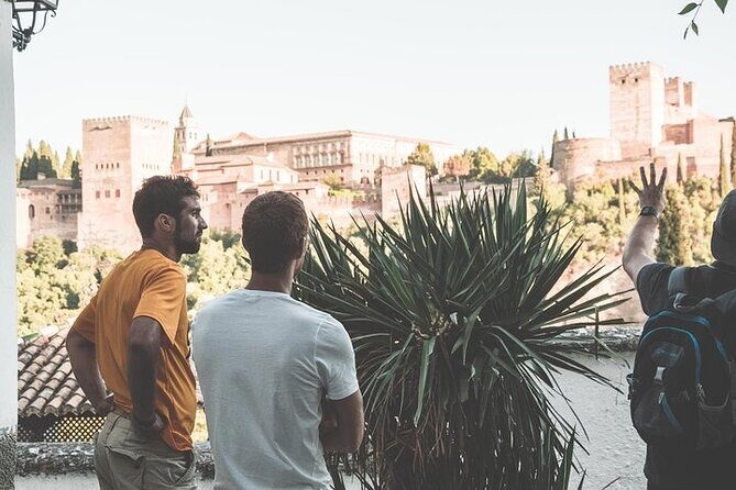 Private Walking Tour with Play Granada - Who Should Consider This Tour?