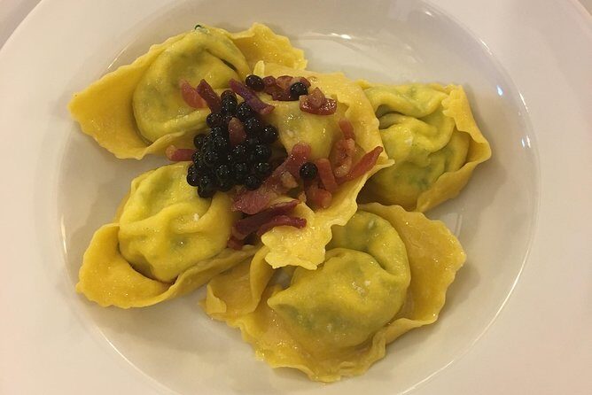 Private Wine, Evo Oil, Balsamic Vinegar Experience & Meal - A Closer Look at the Experience