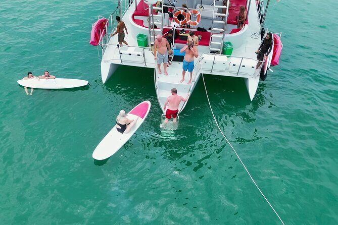 Private Yacht Charter ChicaFUN 3 Waterslides All Inclusive - The Sum Up