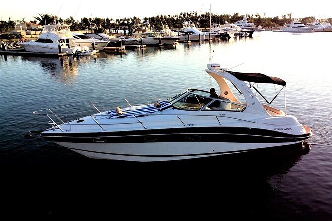 Private yacht charter for cruising & snorkeling in Cabo San Lucas - Who Will Love This Tour?