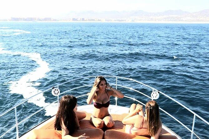 Private Yacht Cruise 3 Hours ALL INCLUSIVE price is DEPOSIT only - Who Should Consider This Experience?