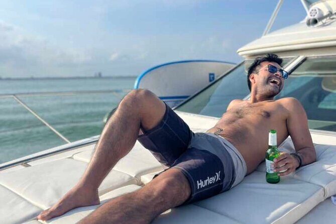 Private Yacht Cruise in Miami Beach - Detailed Breakdown of the Itinerary