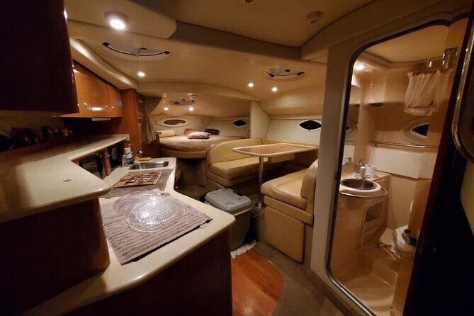 Private yacht rental for 2 hours - The Sum Up