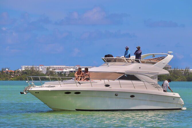 Private Yacht SeaRay 46ft Cancun 25P17 - Is This Experience Worth It?