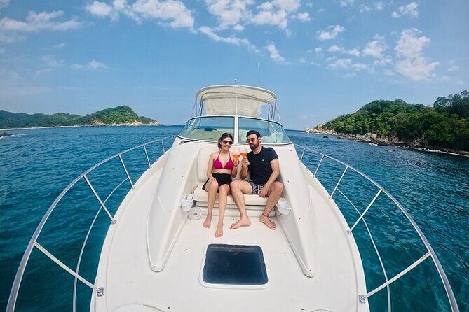 Private Yacht Tour of the Bays of Huatulco - Key Points