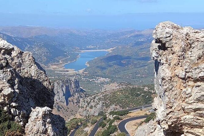 PRIVATE-Zeus Cave-Knossos-Olive oil Factory-Traditional Villages. - Key Points