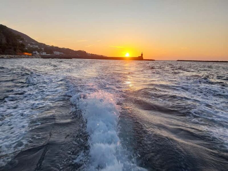 Procida: Sea View Boat Tour with Snorkeling - Itinerary Breakdown: What You Can Expect