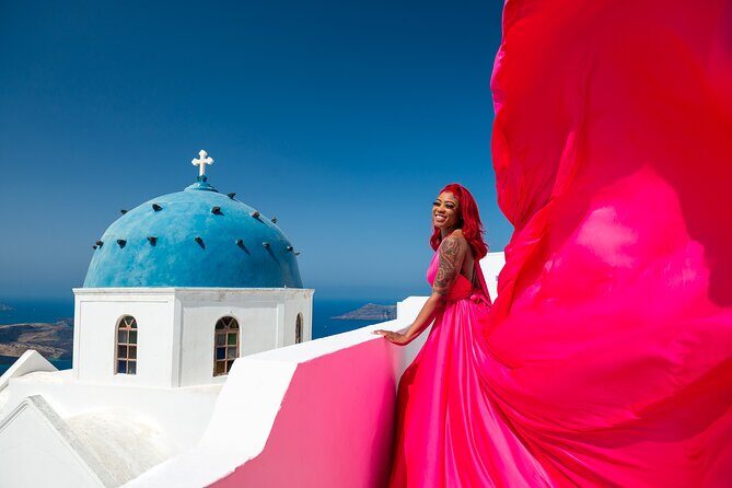 Professional Flying Dress Photoshoot In Santorini - The Photos and Editing – What You’ll Receive