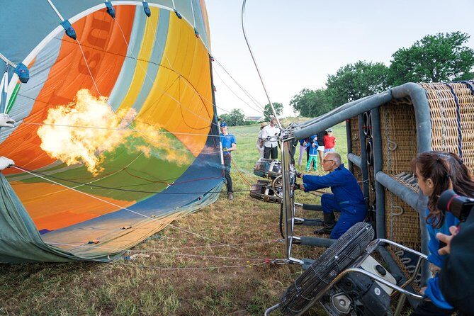 Professional hot air balloon rides at Assisi, Trasimeno in Umbria - The Realities of the Experience
