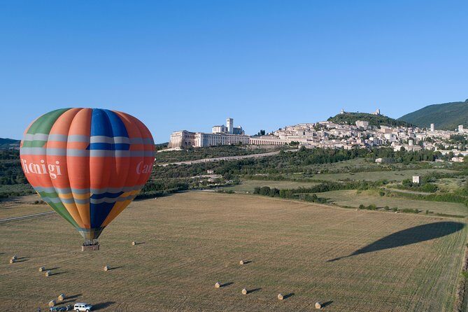 Professional hot air balloon rides at Assisi, Trasimeno in Umbria - The Sum Up