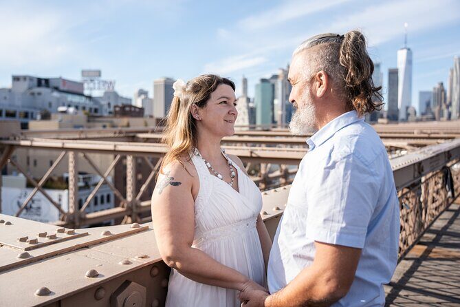 Professional Photoshoot at Brooklyn Bridge in New York - Key Points