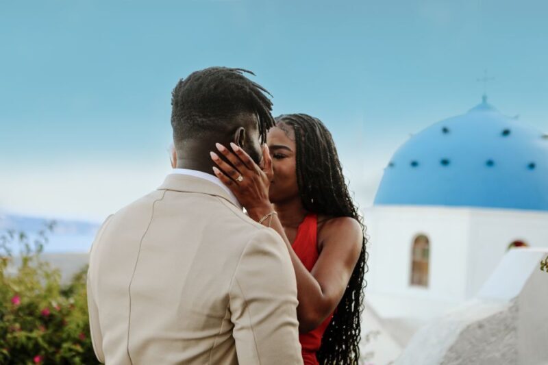Proposal Photographer in Santorini - FAQs