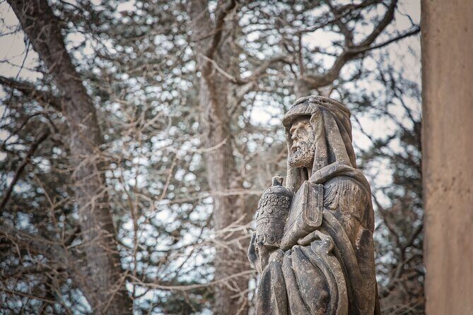 Psychiatric Hospital & Abandoned Cemetery - Authentic Insights from Reviewers
