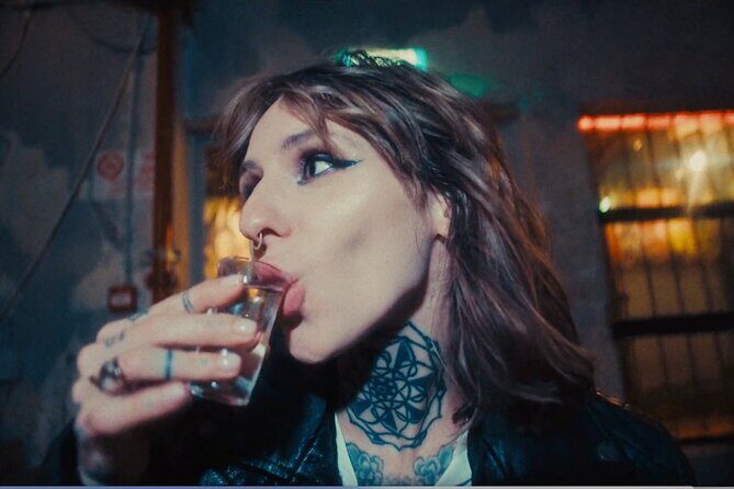 Pub Crawl Barcelona: 4 nightclubs + shots + skip-the-line entry - Introduction