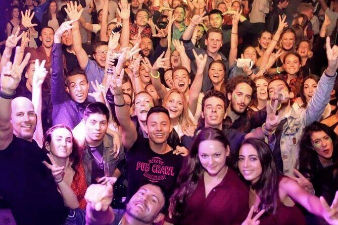 Pub Crawl Barcelona by EVOLVE The BEST night experience - Key Points