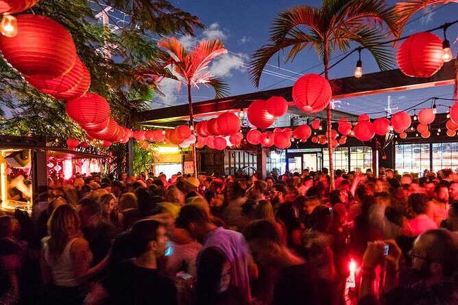 Pub Crawl Miami - Authentic Traveler Insights