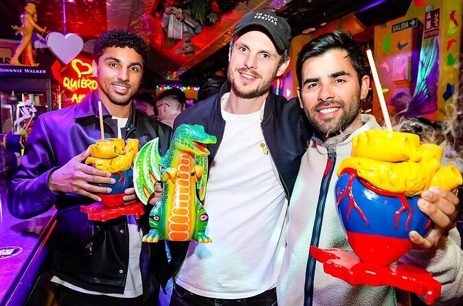 Pub Crawl Valencia by Mad Party Crew - The Experience: Why It Works