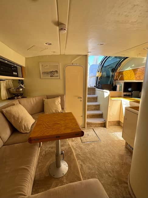 Puerto Banus: Private Luxury Yacht Charter - A Closer Look at the Yacht Experience