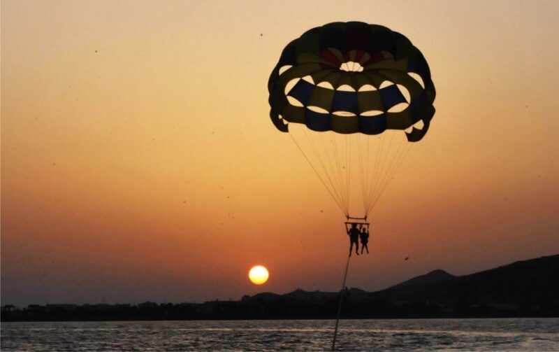 Puerto del Carmen: 10-Minute Parasailing Expereince - Key Points