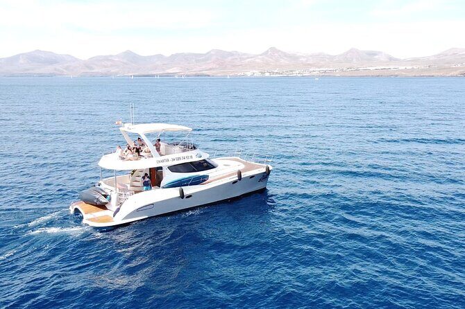 Puerto del Carmen: Catamaran Trip with Water Sports - Introducing the Catamaran Experience in Puerto del Carmen