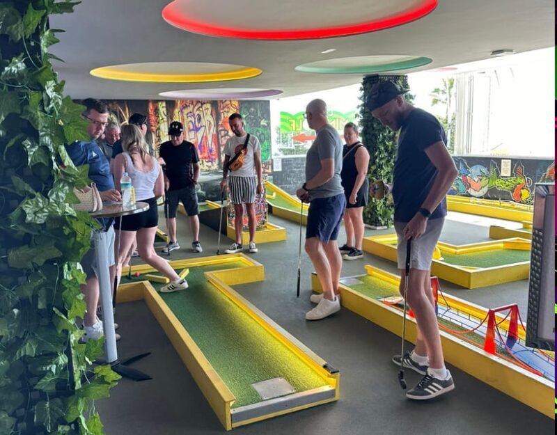 Puerto del Carmen: Indoor 18 hole Crazy Mini Golf Experience - FAQ