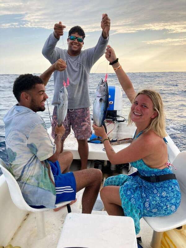 Puerto Escondido: Fishing Boat Trip with Buffet Lunch - Who Will Love This Tour?