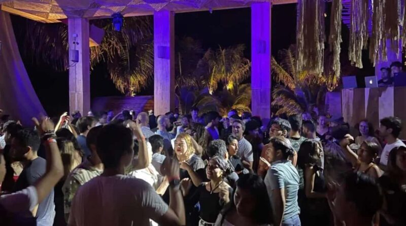 Puerto Escondido Pub Crawl - The Venues and Their Vibe