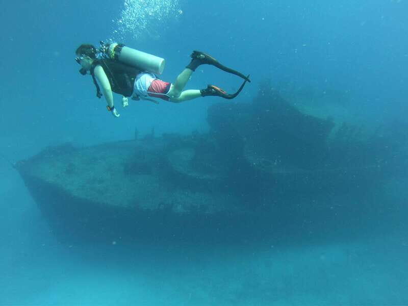 Puerto Morelos: C-56 Shipwreck & Reef for Certified Divers - Equipment & Inclusions