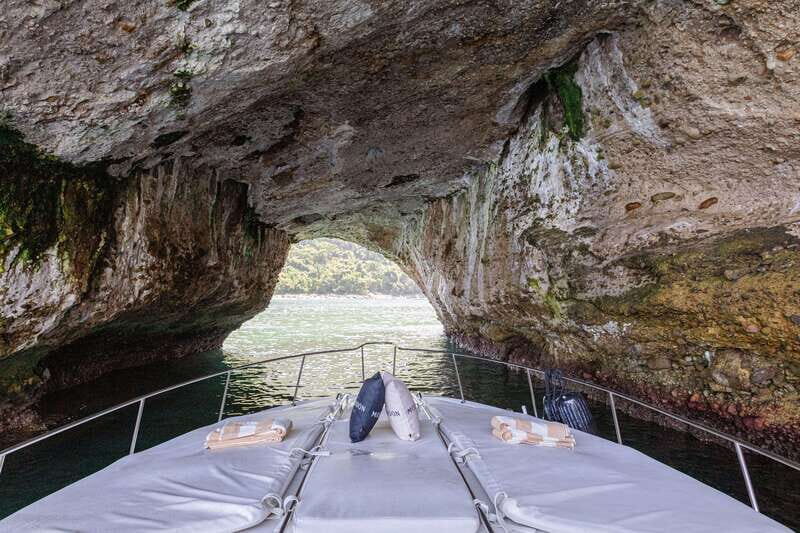 Puerto Vallarta Private Yacht Adventure 5 Hours + 1 Hour Free. - Key Points