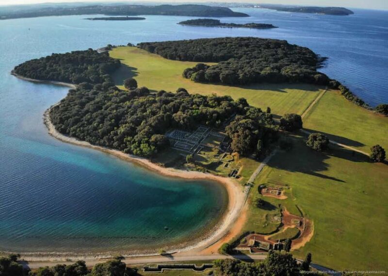 Pula: Private Dolphins & Sunset Tour With Dinner & Drinks - Authentic Experiences from Reviewers